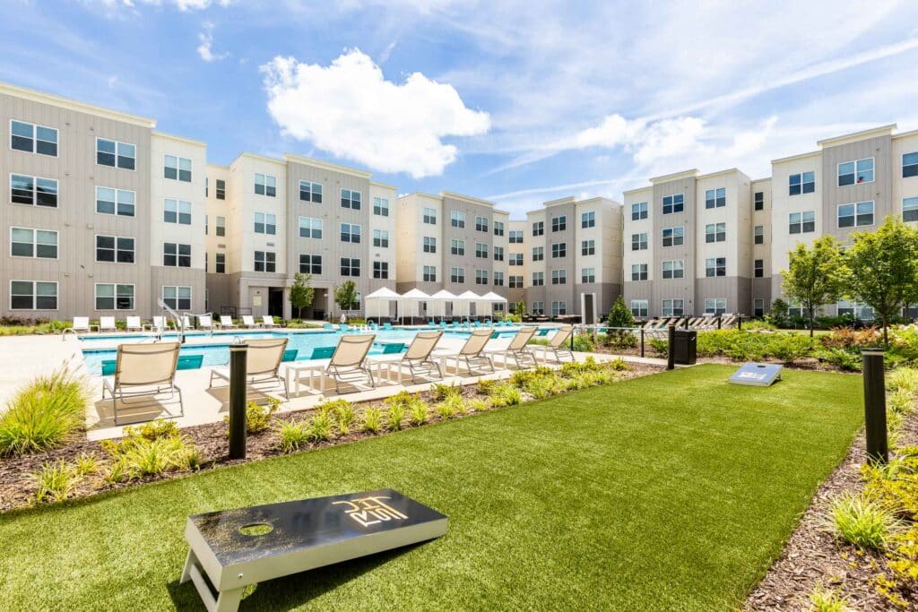 Gallery | Off-Campus Apts Near UNC Charlotte | RUSH